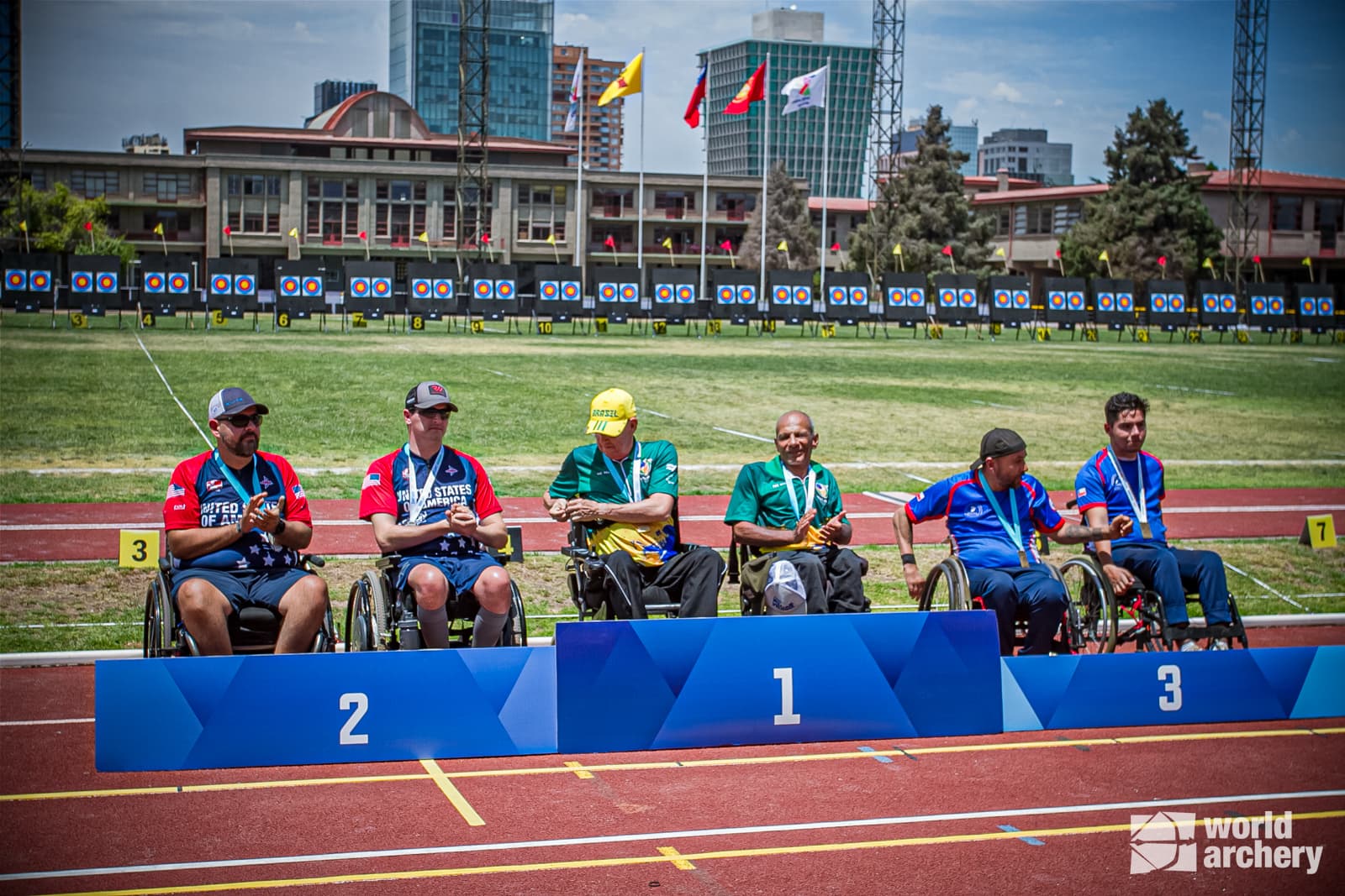 Para Dominates in Doubles and Mixed Teams, Barebow Continues Winning Streak