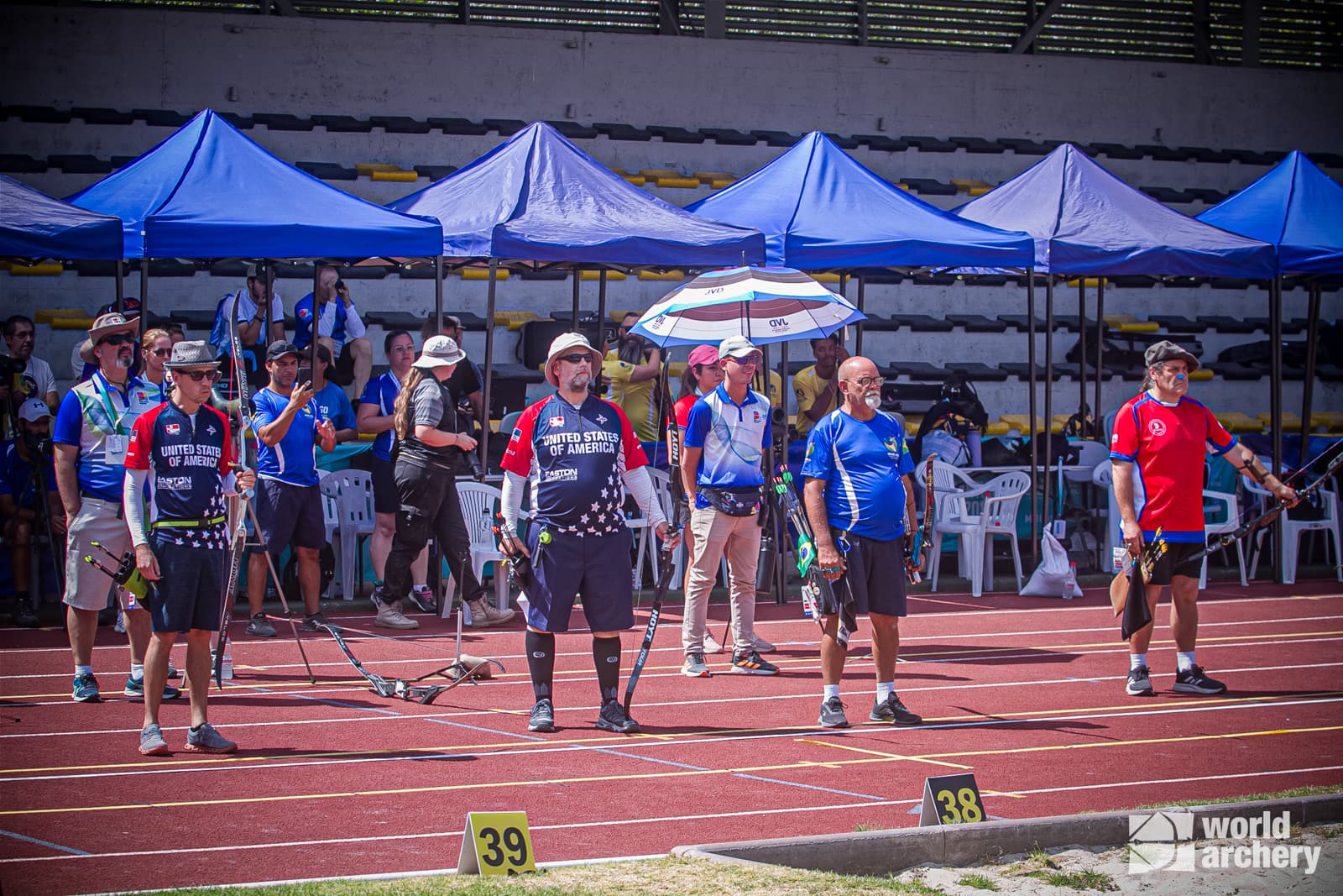 Para Dominates in Doubles and Mixed Teams, Barebow Continues Winning Streak